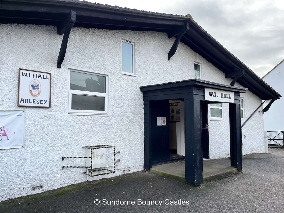 Indoor Hall Bouncy Castle Inflatable Hire in Bedfordshire & St Neots